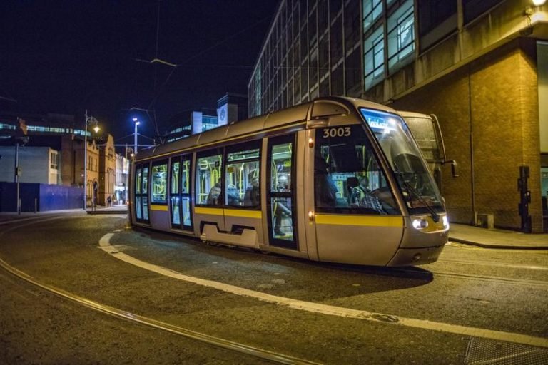 LUAS - light rail transport - Discover Dublin